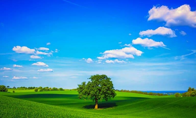 Is The Sky Really Blue In Color? - JournalHow