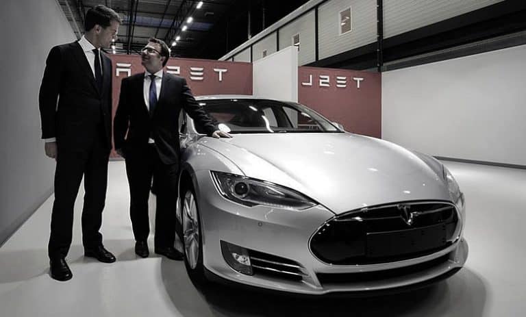 Why Can Tesla Sell Direct To Consumers? - JournalHow